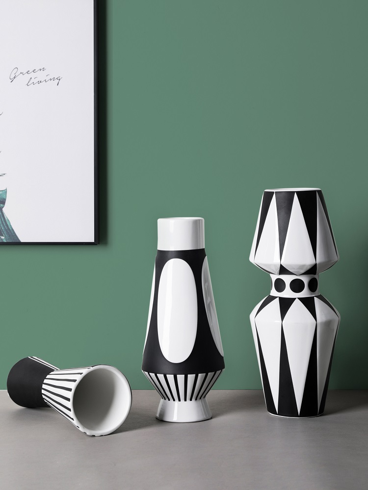 Geometric Ceramic Vase - Artificial Flowers Store